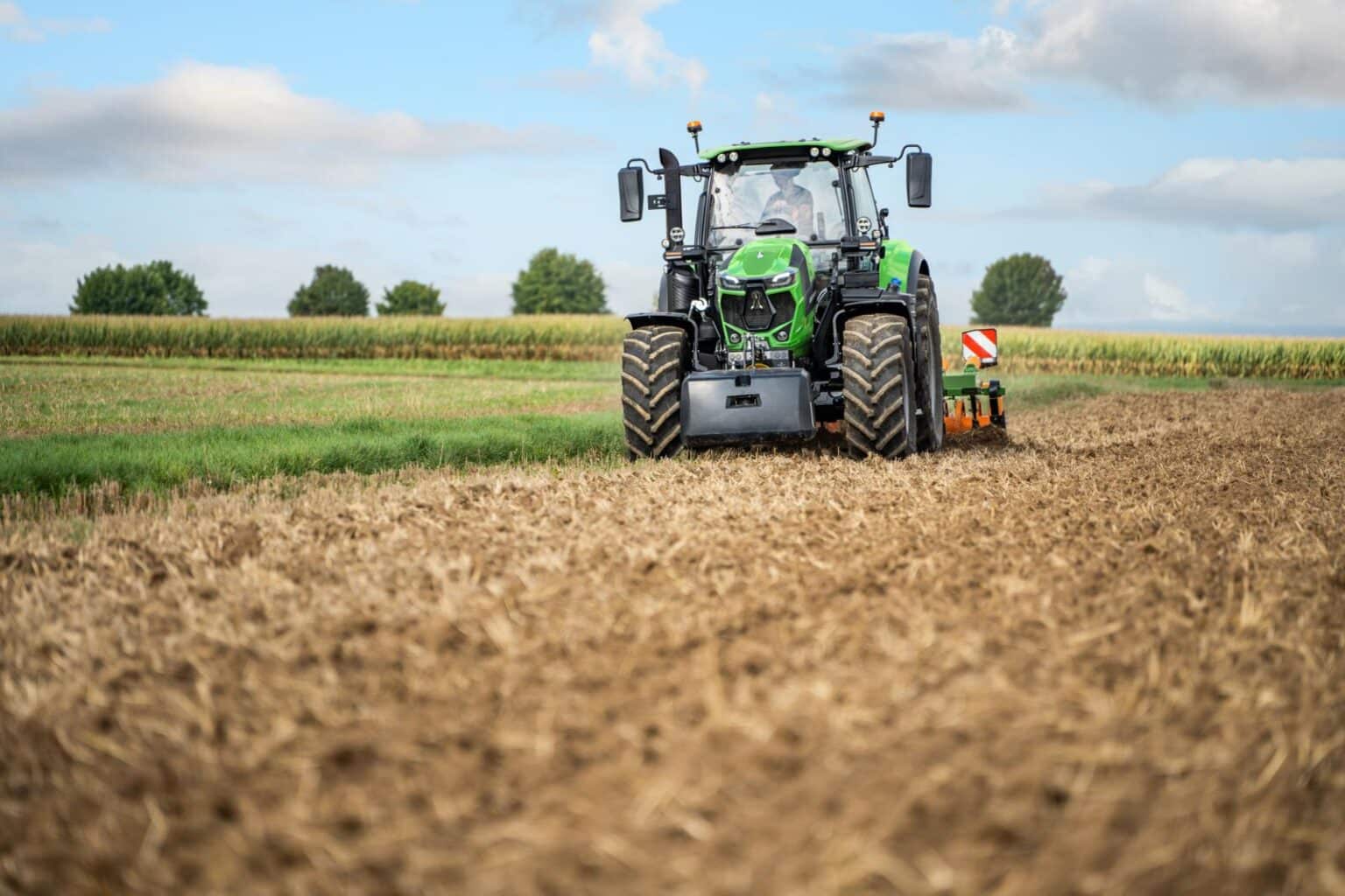 Deutz Fahr traktorer – Tysk teknik för svenskt lantbruk
